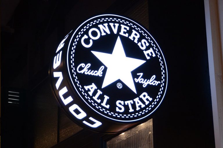 Residential and commercial custom sign shop in Vancouver, BC | onlinesignco